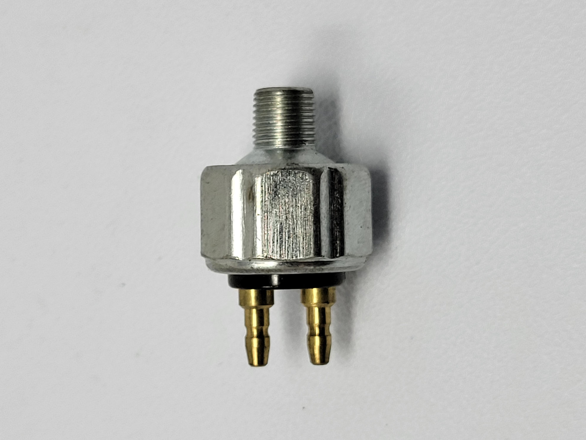 Precision Tank Parts | NEW LEADER 37037 PRESSURE SWITCH